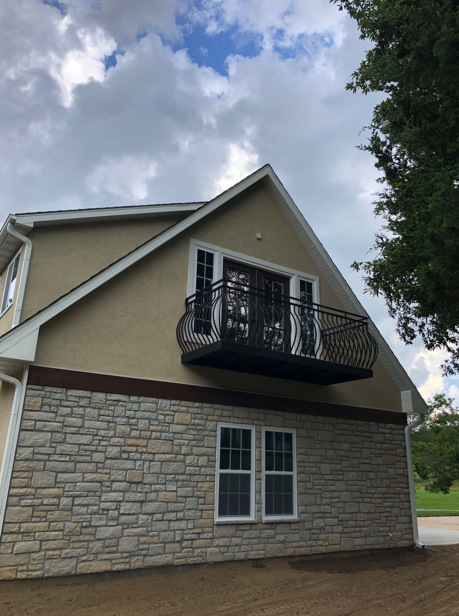 Steel Balcony - Mid-City LumberMid-City Lumber